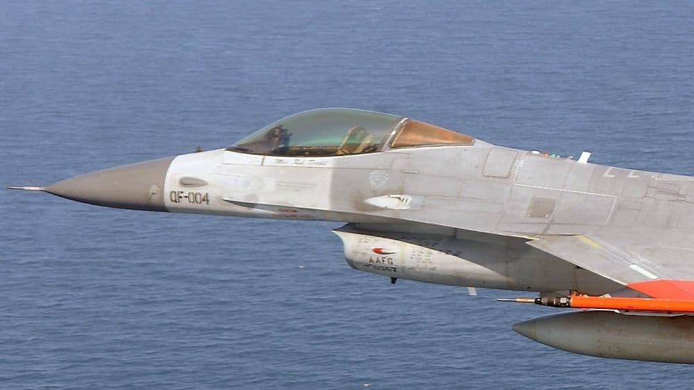 Ingen om bord: F-16 avslutter livet som drone - Tu.no